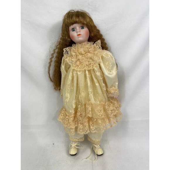 The Heritage Mint Toys The Heritage Mint Ltd Collection Megan Porcelain Doll 6 Lace Dress